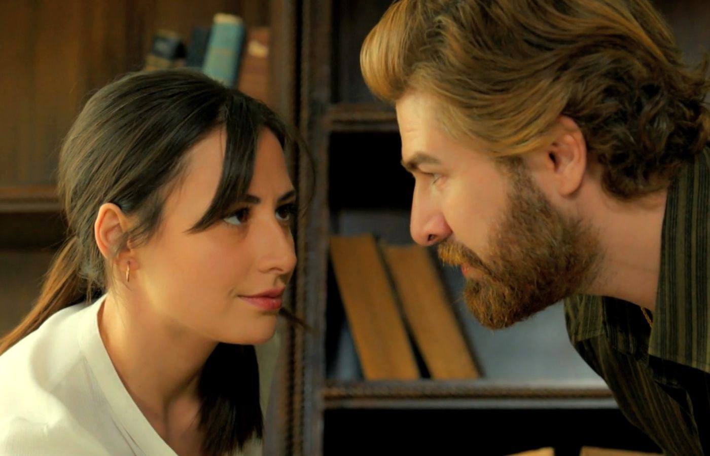 Ümit Beste Kargin: su edad, su pareja y biografía de Zeynep en ‘Tierra ...